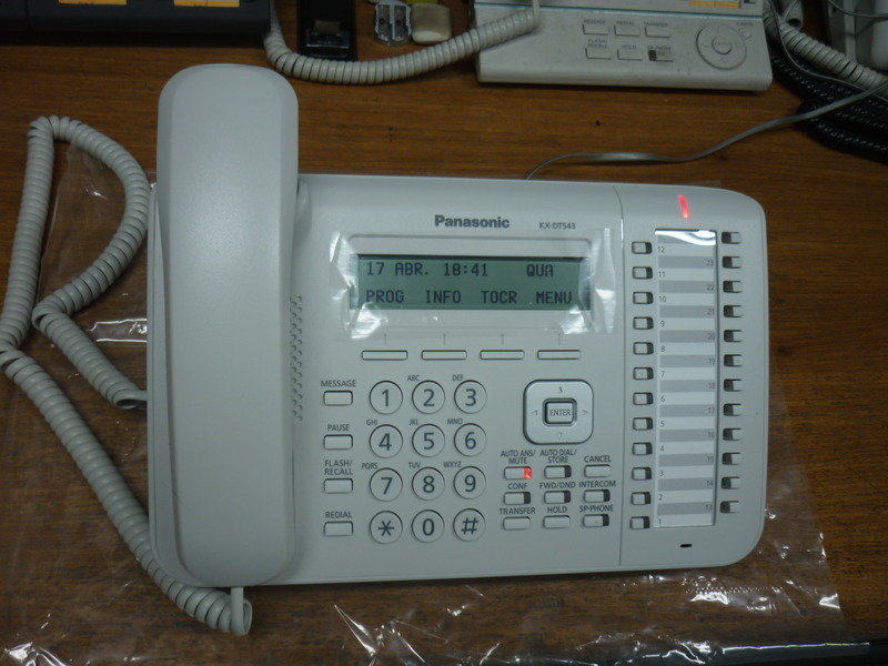 KX-DT 543X(W) - Ap. Proprietário Digital ( 24 CO , Display 3 Linhas ...